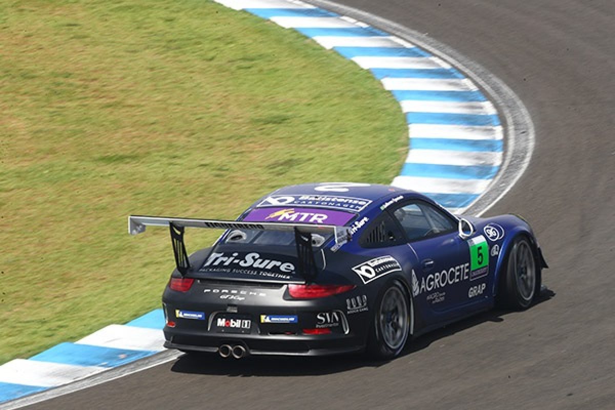 Tri-Sure Brazil Sponsors Agrocete in the 2025 Porsche Cup Brazil - Tri-Sure